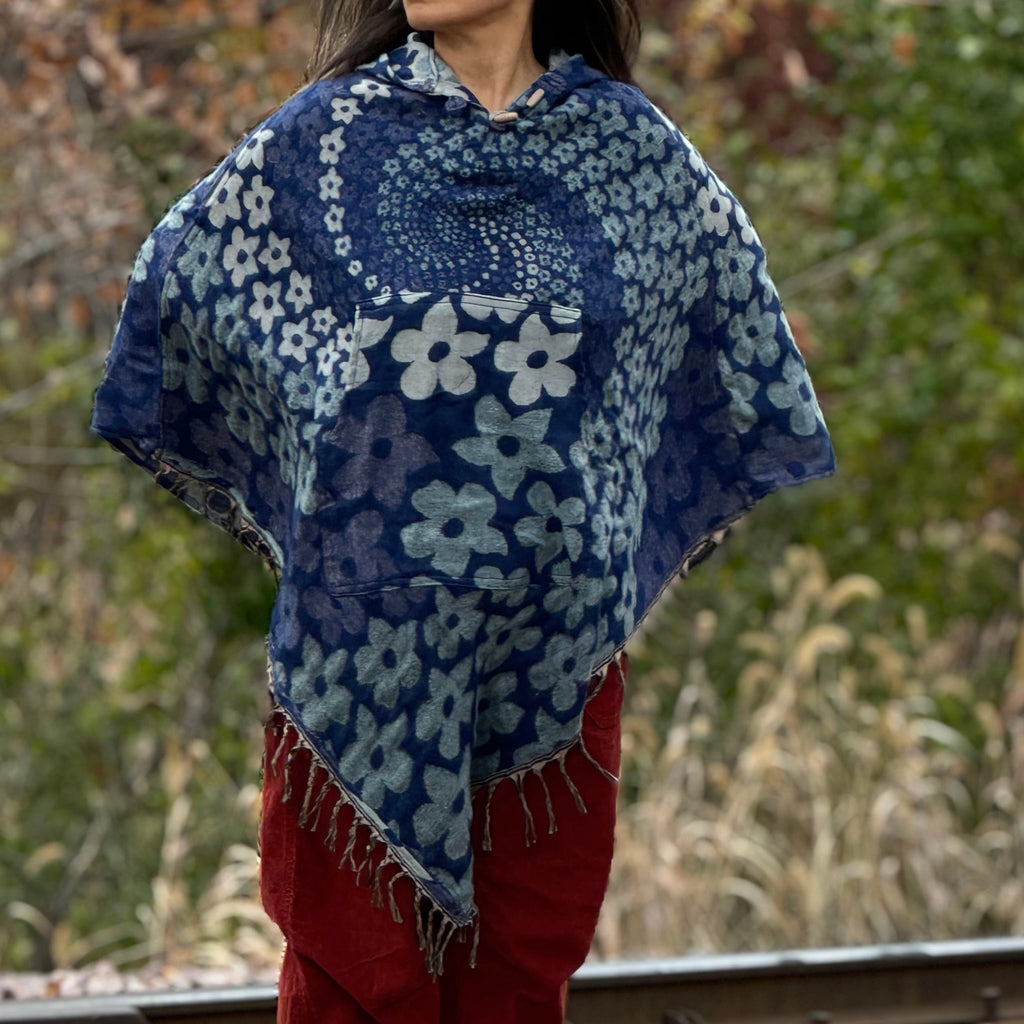 HIMALAYAN YAK WOOL PONCHO, HANDMADE IN NEPAL – Shangri-La Crafts and Gifts